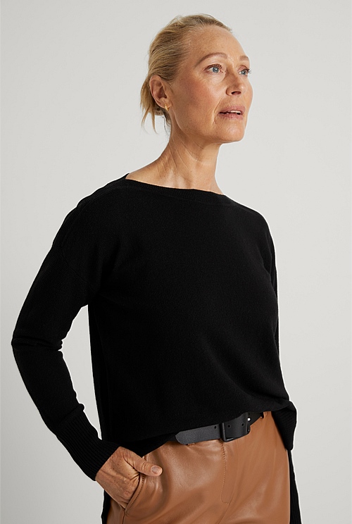 Black Merino Boat Neck Pullover - WOMEN Knitwear | Trenery