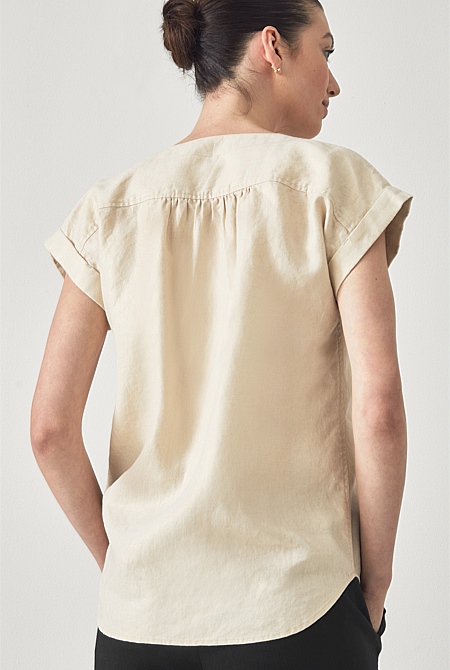 Gold Metallic Linen Vent Neck Top - WOMEN Shirts | Trenery