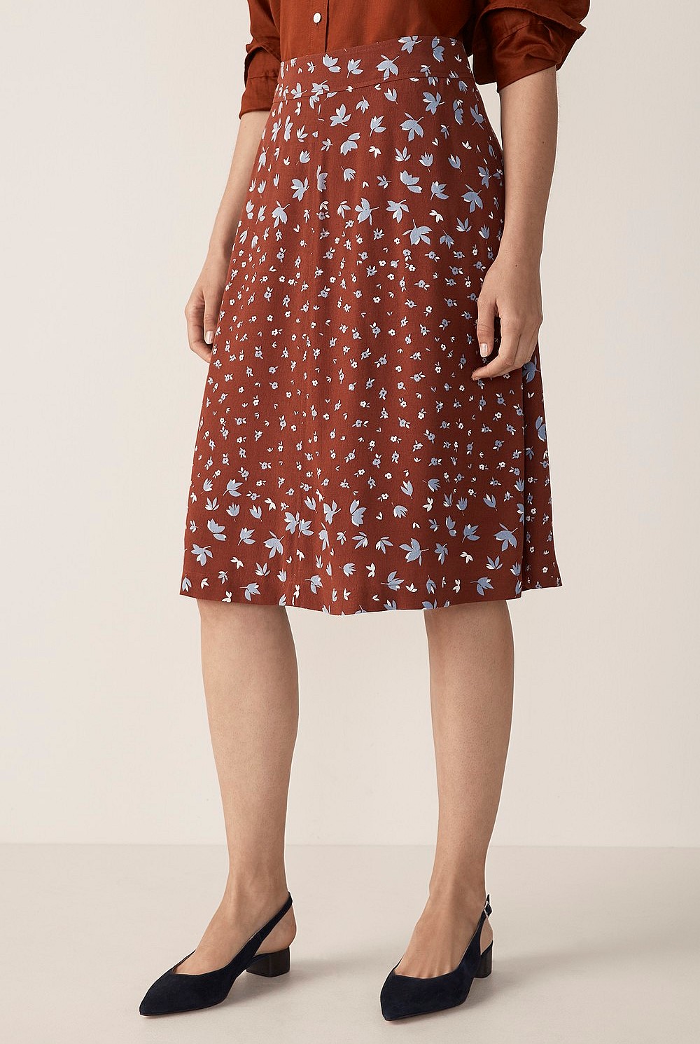 Cinnamon Mini Flower Bud Skirt - WOMEN Skirts | Trenery