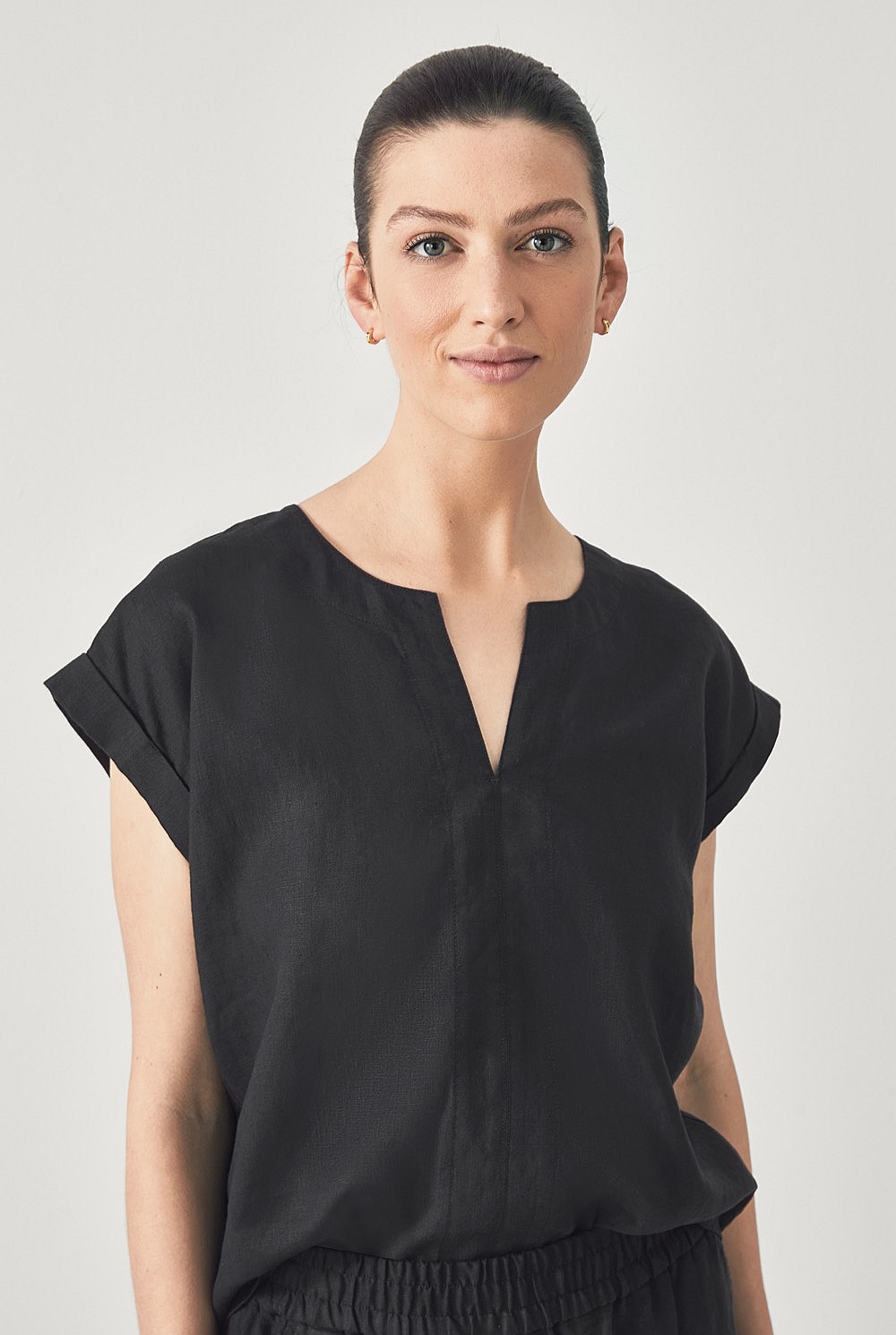 Black Linen Short Sleeve Vent Neck Top - WOMEN Shirts | Trenery