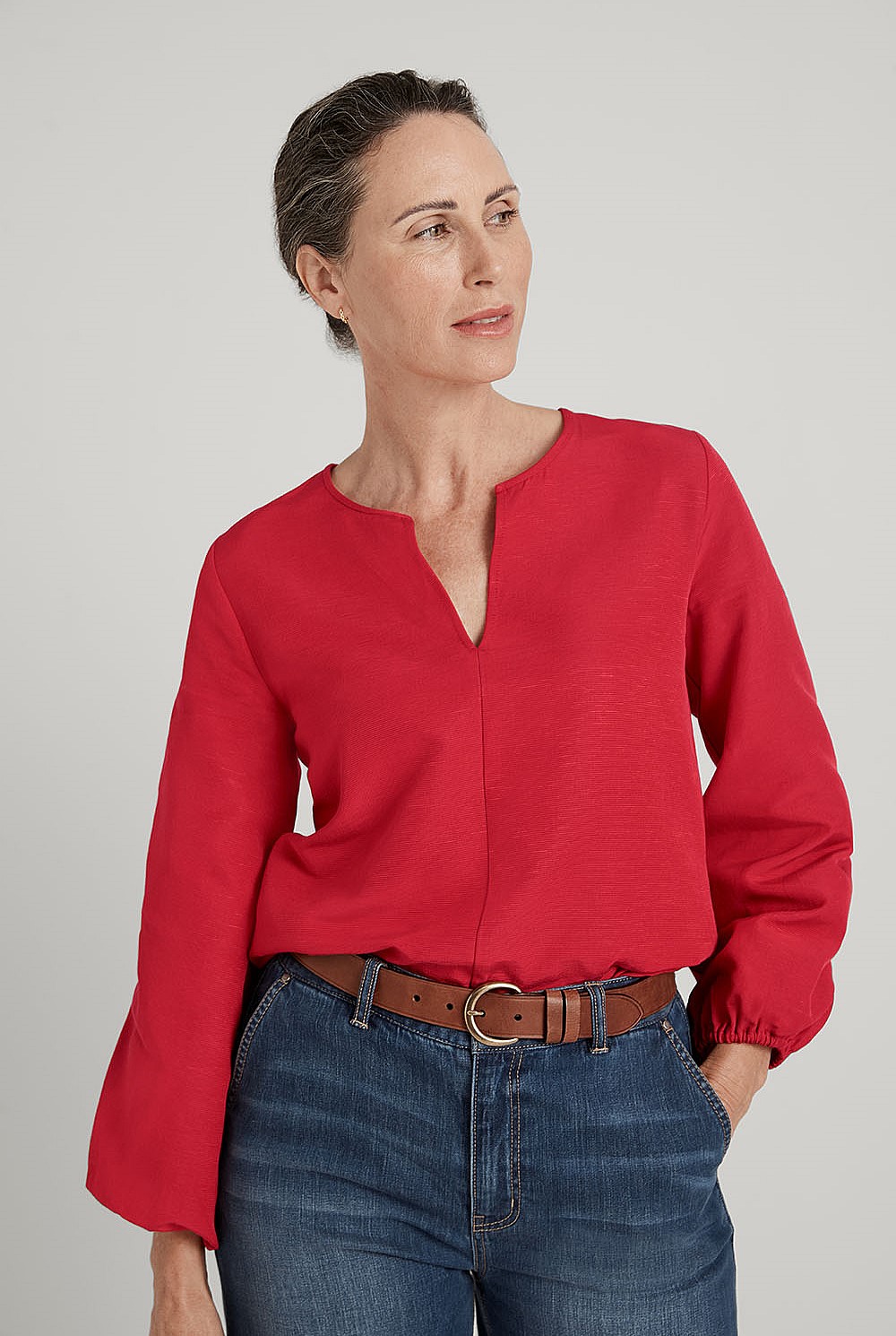 Red Gathered Sleeve Vent Neck Top - WOMEN Shirts | Trenery