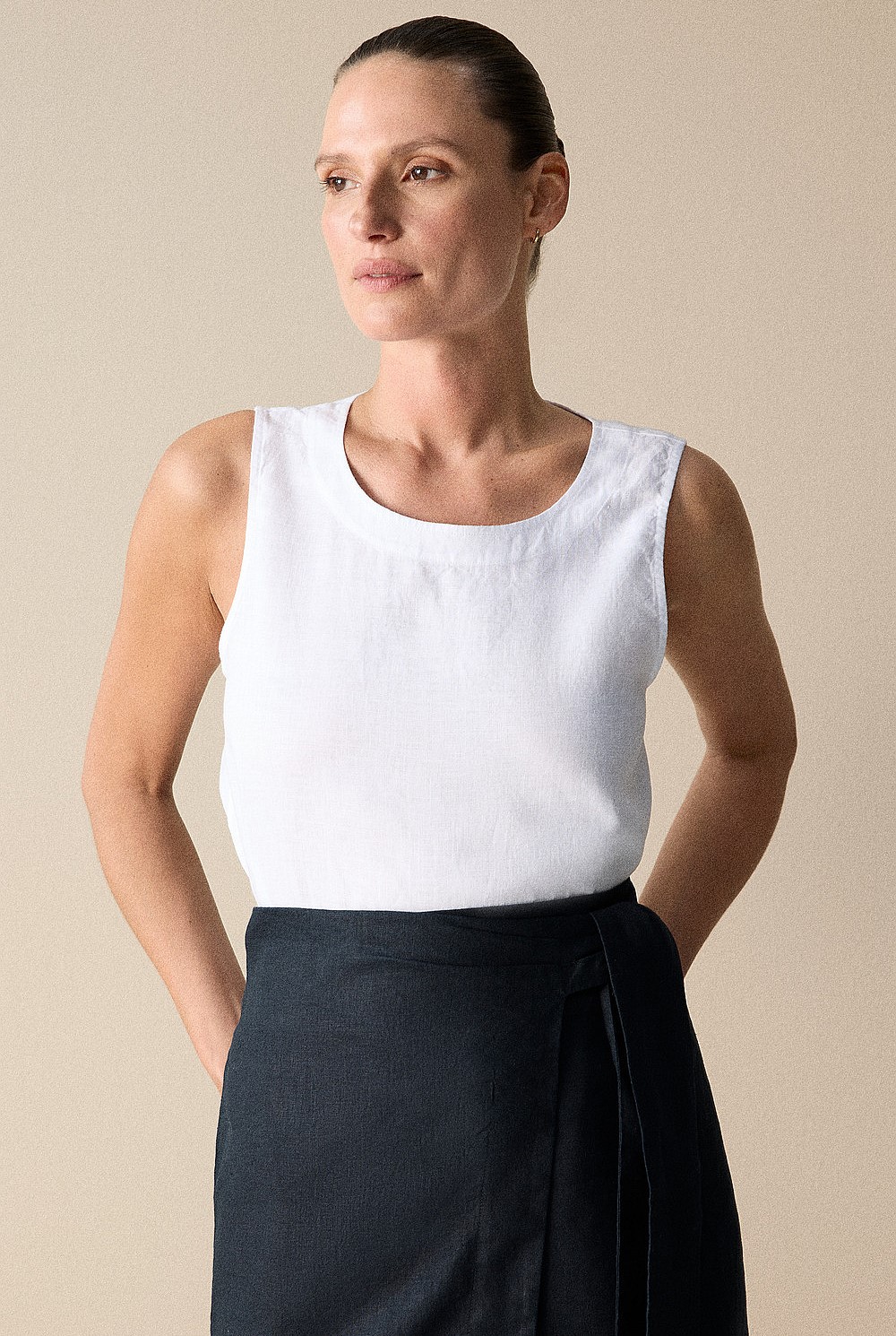 White Linen Classic Tank - WOMEN Shirts | Trenery